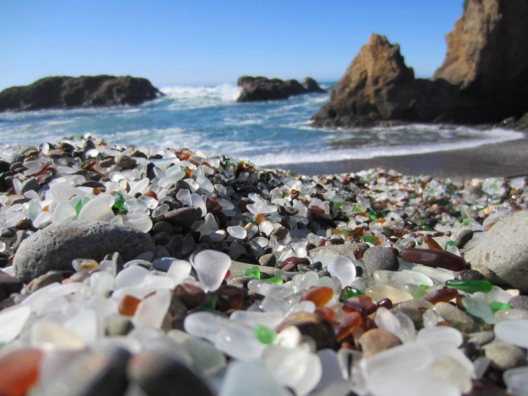 Top 10 Beautiful Glass Beach Photos - Fontica Blog