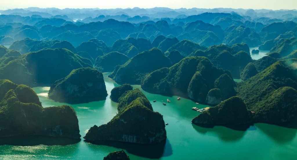 10 Ha Long Bay Images That Are Worth To See - Fontica